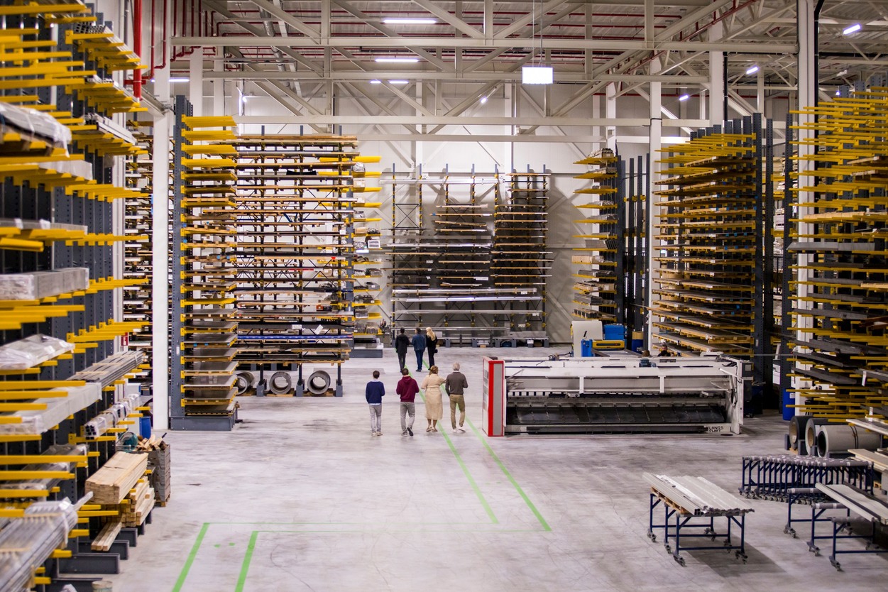 Sandwich panels with waterproof coupling