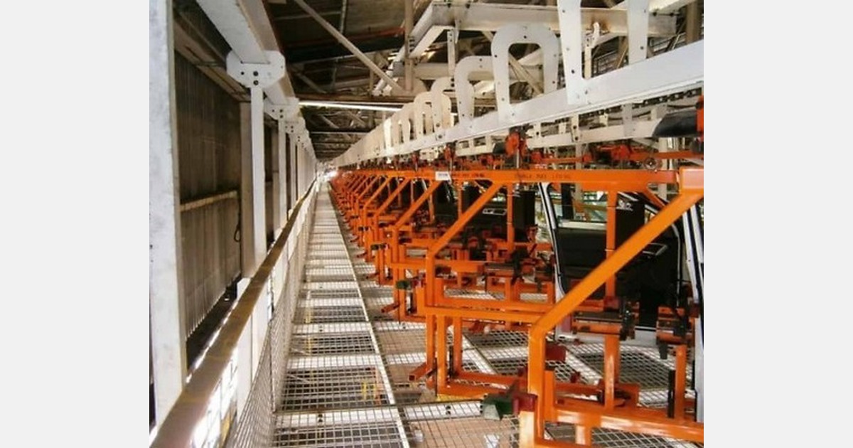 How power and free conveyors provide material handling versatility