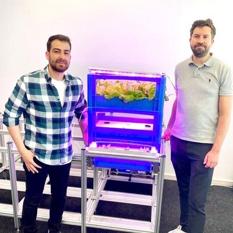 AI-based quality control for vertical farming